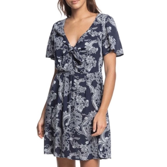 Roxy | Dresses | Roxy Summer On Top Tiefront Dress Navy Wwhite Floral ...